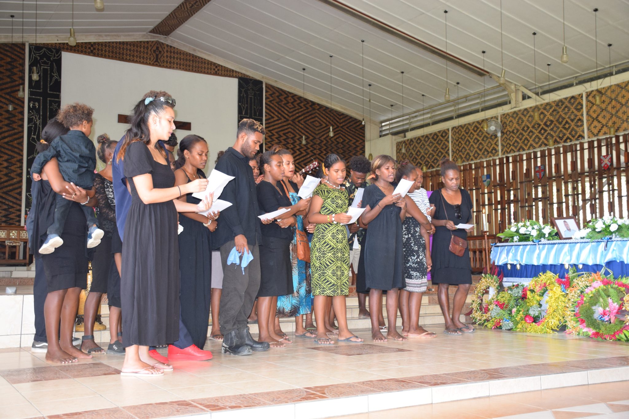 RSIPF farewell late Police Constable Thomas Kalola – Solomon Star News