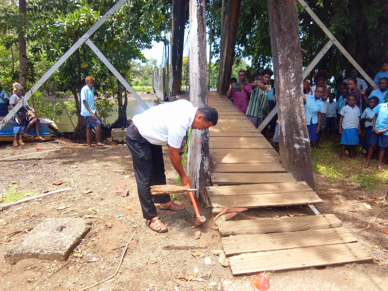 The race to save historic bridge - Solomon Star News