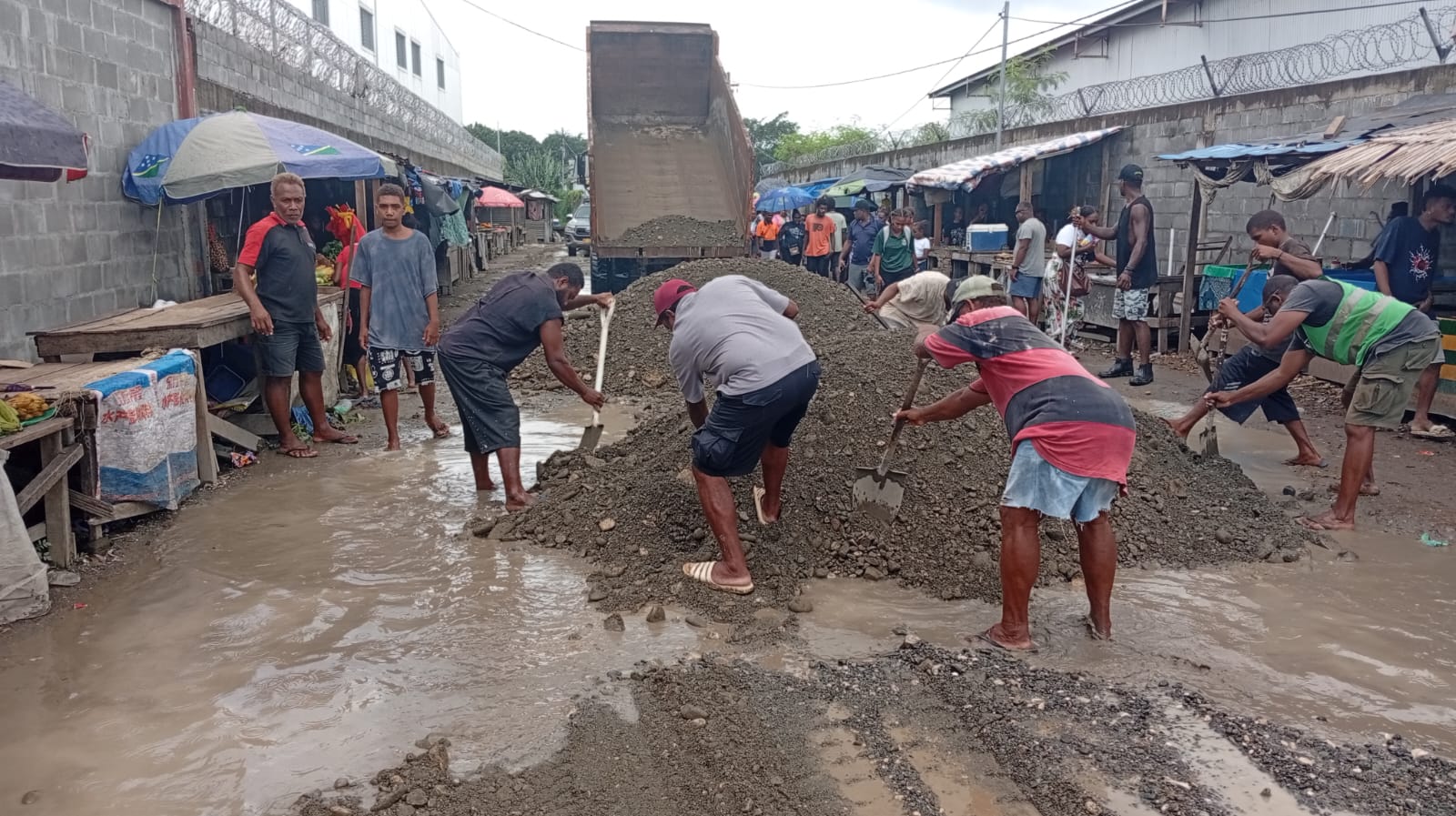 Burns Creek Community commences road rehabilitation effort - Solomon ...